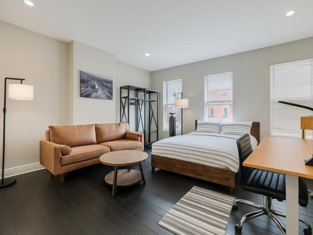 Top Rated Host | Modern Renovated Baltimore Townh