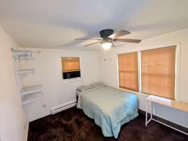 [TOP RATED HOST] Private Rooms for Rent – Cozy Duplex Living!.