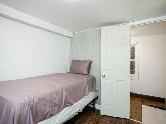 [TOP RATED HOST] Private Rooms for Rent – Cozy Duplex Living! Near Bus Stop