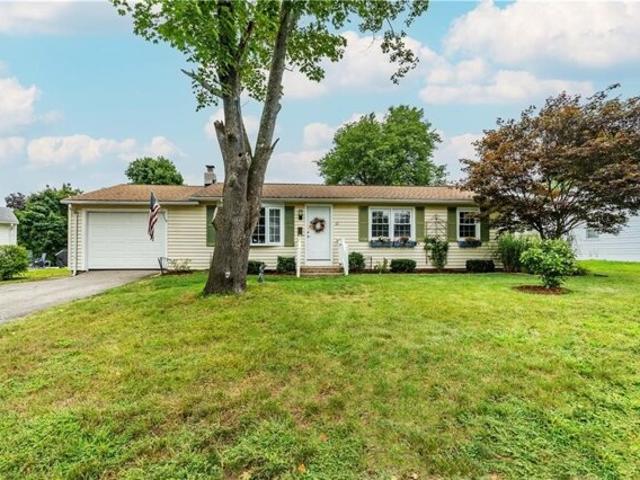 Topaz Dr, Warwick, Home For Sale