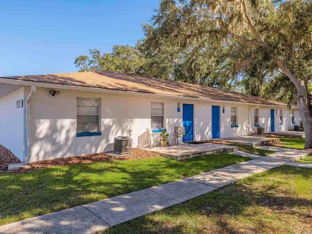 Topaz Retreat 1 Bedroom Apartment for Rent at 1776 Harden Blvd, Lakeland, FL 33803 Camphor
