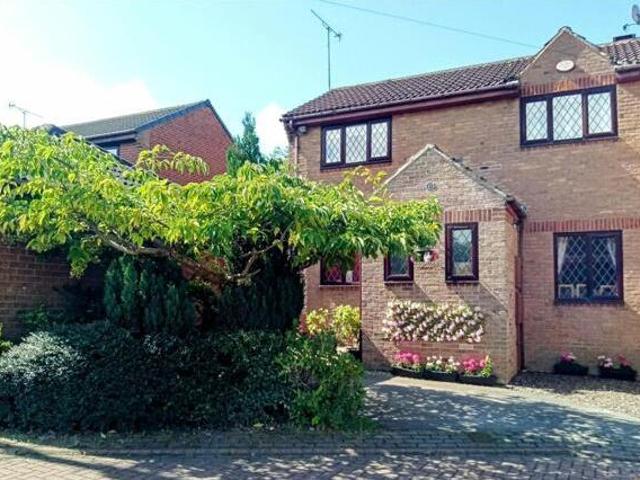 Topcliffe Grove, Morley, 3 Bedroom Semi detached