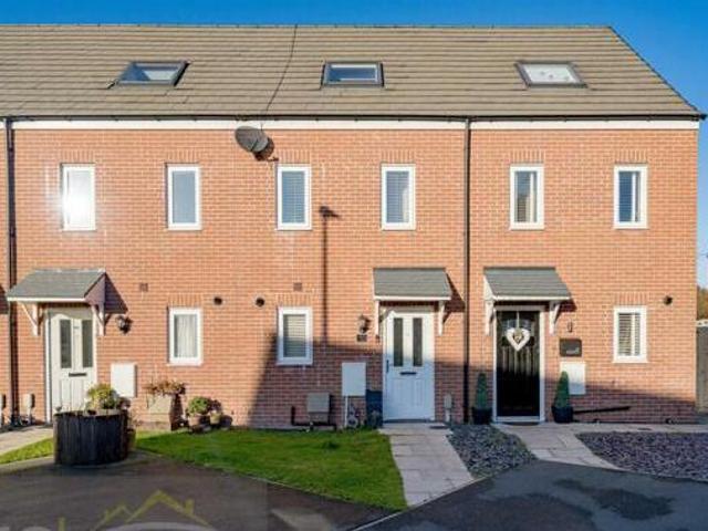 Topping Green, Hindley Green, 3 Bedroom Town