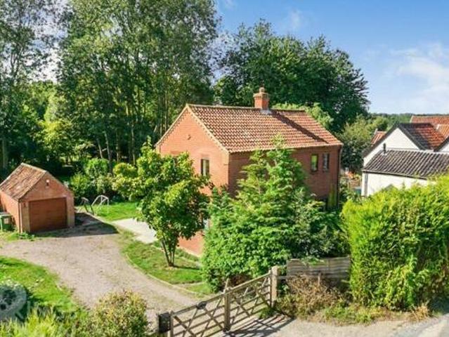 Toprow, Wreningham, 3 Bedroom Detached