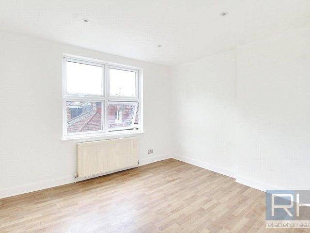 Topsfield Parade, Crouch End, London N8, 2 bed flat to rent, £1,950 pcm | PrimeLocation