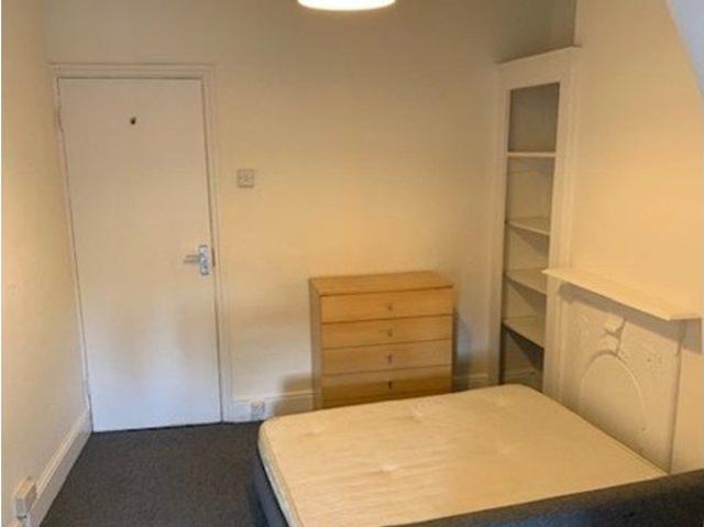 Topsfield Parade, London N8, Room to rent, £850 pcm | PrimeLocation
