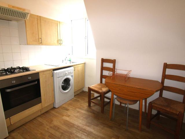 Topsfield Parade, London N8, Studio to rent, £1,500 pcm | PrimeLocation