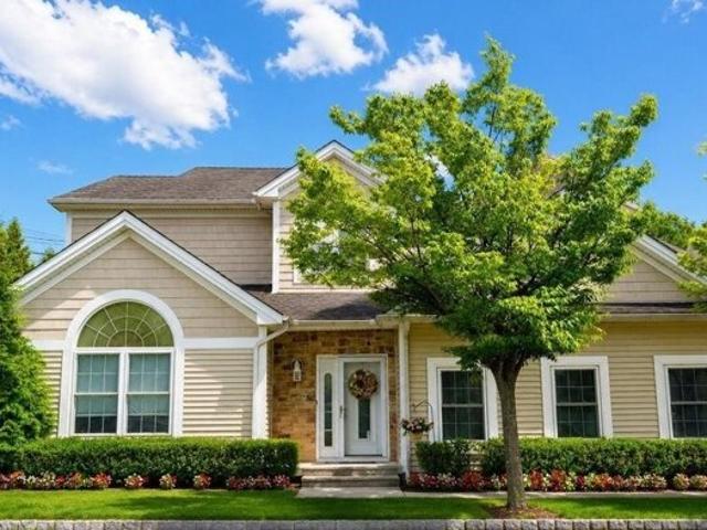 Topside Ln, Staten Island, Home For Sale
