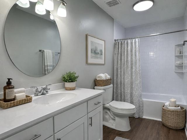 Topside Ridge Townhomes 1 Bedroom Apartment for Rent at 1918 Topside Rd, Louisville, TN 37777