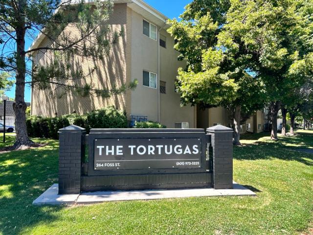Tortugas Apartments