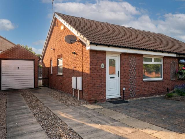 Torvill Drive, Nottingham NG8, 2 bed semi detached bungalow to rent, £1,100 pcm | PrimeLocation