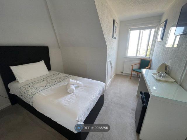 Torbay Road Torquay, Torquay TQ2, Room to rent, £650 pcm | PrimeLocation
