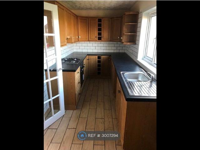 Torbrex, Stirling FK7, 2 bed flat to rent, £1,000 pcm | PrimeLocation