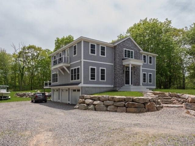Toronto Ave, Gloucester, Home For Sale