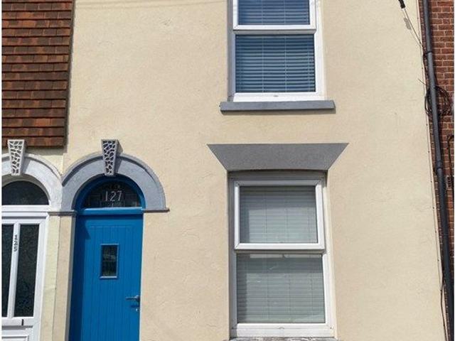 Toronto Road, Portsmouth PO2, 2 bed terraced house to rent, £1,275 pcm | PrimeLocation
