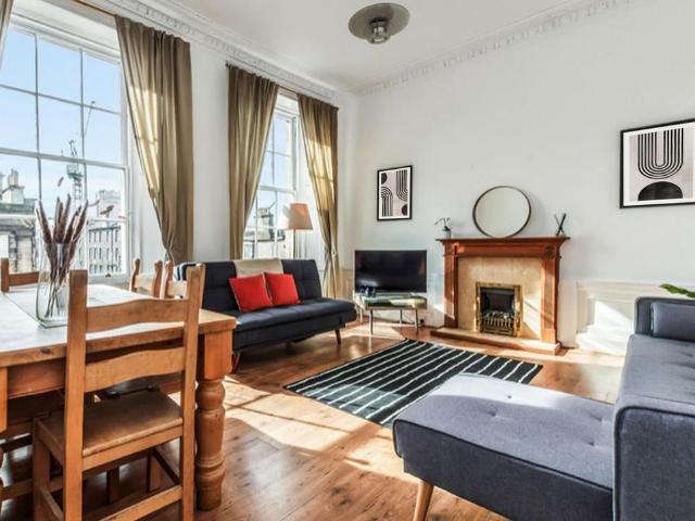 Torphichen Street, Edinburgh EH3, 4 bed flat to rent, £3,000 pcm | PrimeLocation