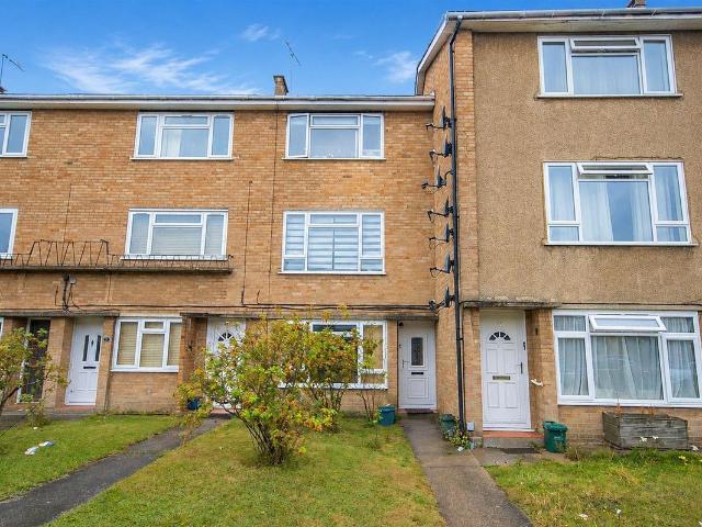 Torquay Road, Old Springfield, Chelmsford CM1, 2 bed maisonette to rent, £1,300 pcm | PrimeLocation