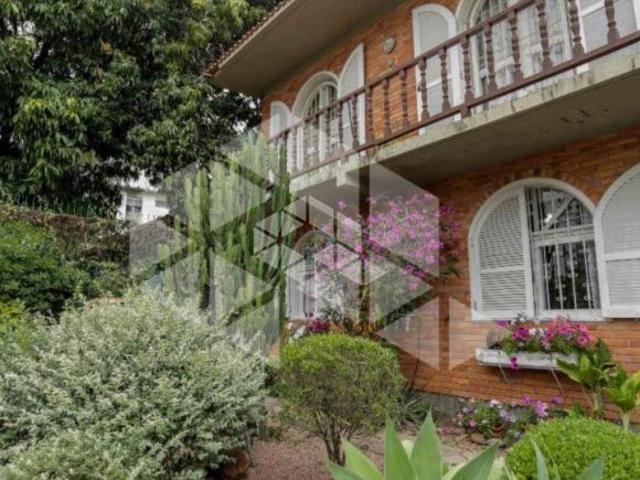 Torrando Sobrado com 3 quartos com 202 m², livre das enchentes, com edicula