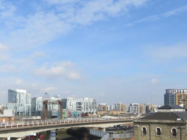 Torrent Lodge, 11 Merryweather Place. 1 bed flat to rent £1,800 pcm £415 pw