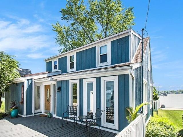 Torrey Rd, Fenton, Home For Sale