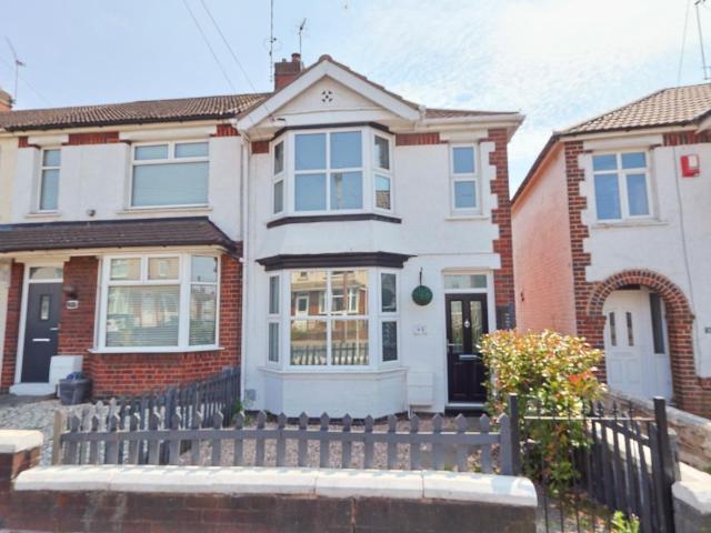 Torrington Avenue, Coventry CV4, 2 bed end terrace house to rent, £1,050 pcm | PrimeLocation