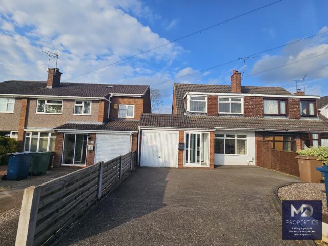 Torrington Avenue, Stafford, ST17 0JF 3 bed semi detached house to rent £1,295 pcm £299 pw