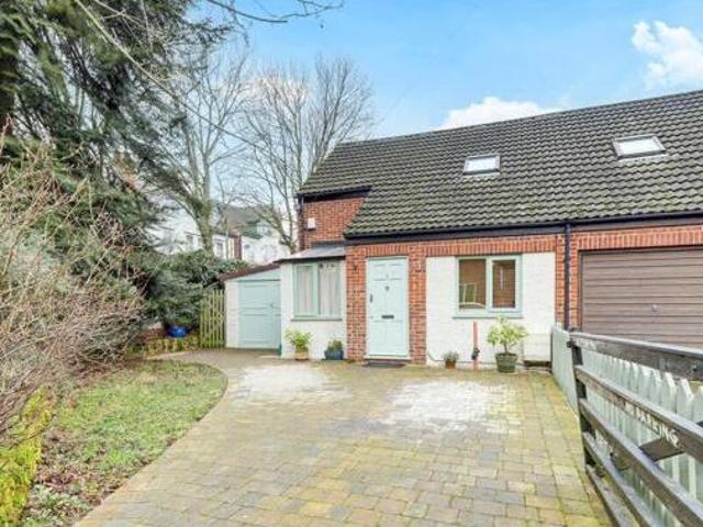 Torrington Court, Sherwood, 2 Bedroom End