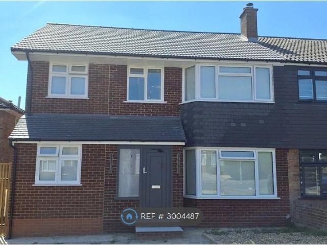 Torrington Drive, Potters Bar EN6, Studio to rent, £1,100 pcm | PrimeLocation