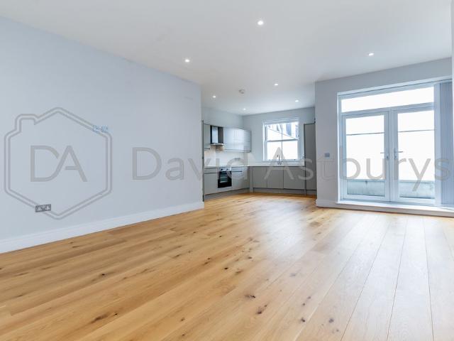 Torriano Avenue, Kentish Town, London NW5, 2 bed flat to rent, £3,000 pcm | PrimeLocation