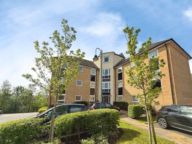Torridon Drive, Peterborough PE7, 2 bed flat to rent, £1,100 pcm | PrimeLocation