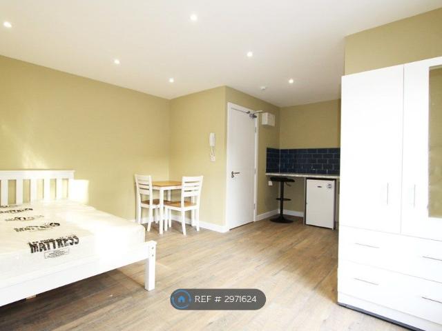 Torridon Road, London SE6, Studio to rent, £975 pcm | PrimeLocation
