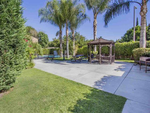 Toscana Apartments 2 Bedroom Apartment for Rent at 15736 Vanowen St, Los Angeles, CA 91406 Lake Balboa
