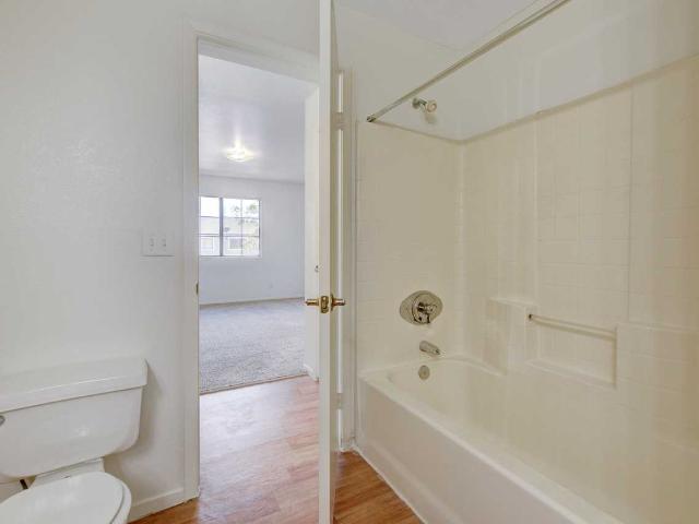 Toscana 2 Bedroom Apartment for Rent at 4550 Karen Ave, Las Vegas, NV 89121