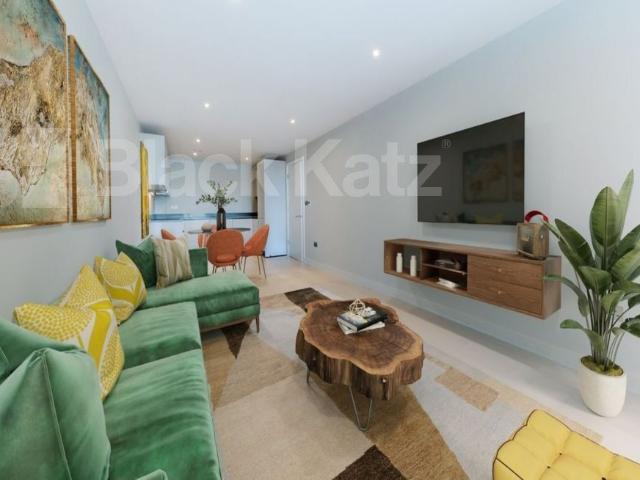 Tottenham Lane, Crouch End N8, 1 bed flat to rent, £2,401 pcm | PrimeLocation