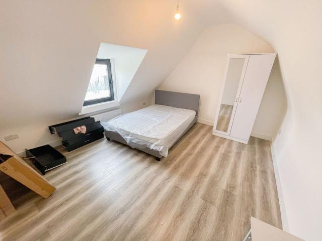 Tottenham Lane, Hornsey N8, Room to rent, £900 pcm | PrimeLocation