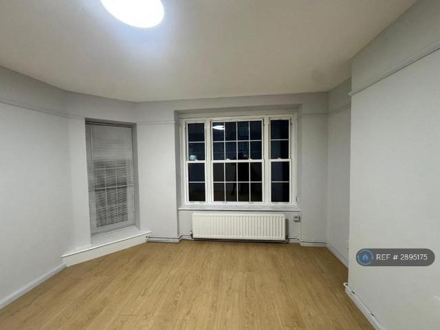 Tottenhall, London, NW1 2 bed flat to rent £1,950 pcm £450 pw
