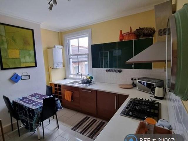 Totterdown St, London, SW17 1 bed in a flat share to rent £1,000 pcm £231 pw