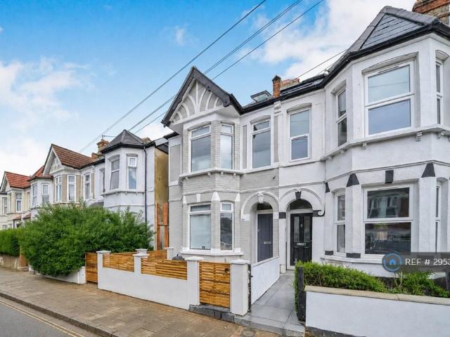 Totterdown Street, London, SW17 6 bed end of terrace house to rent £6,000 pcm £1,385 pw