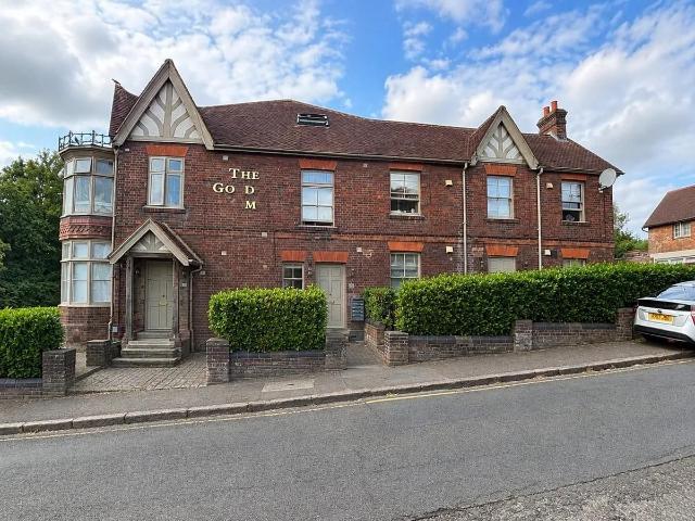 Totteridge Avenue, High Wycombe HP13, 1 bed flat to rent, £1,200 pcm | PrimeLocation