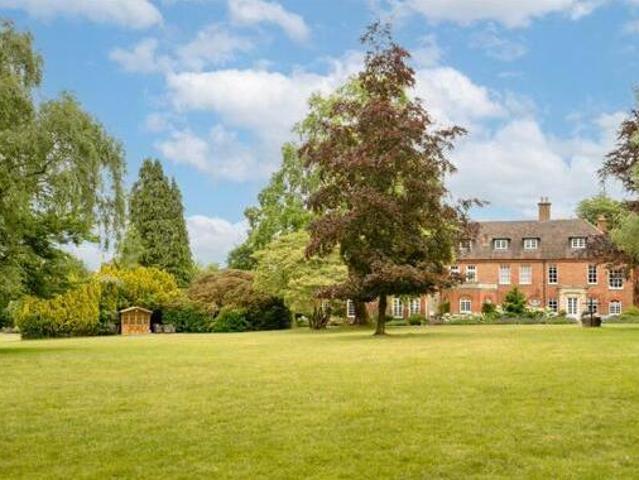 Totteridge Park, Totteridge Common, 4 Bedroom House