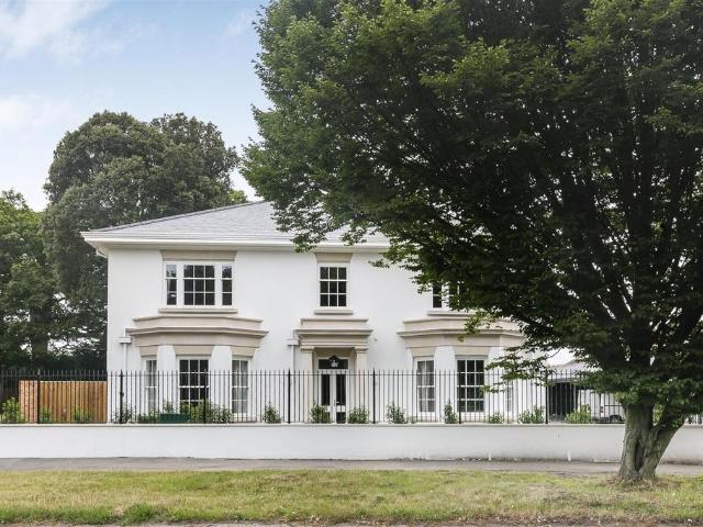 Totteridge Village, Totteridge 3 bed flat to rent £6,495 pcm £1,499 pw