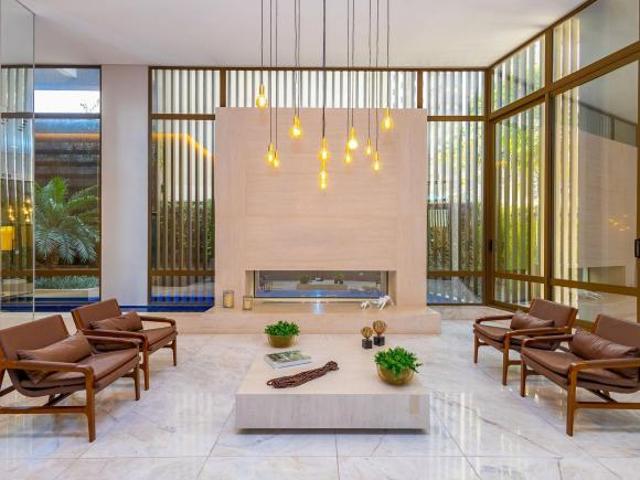 Totalmente mobiliado Água Verde 244m² privativo