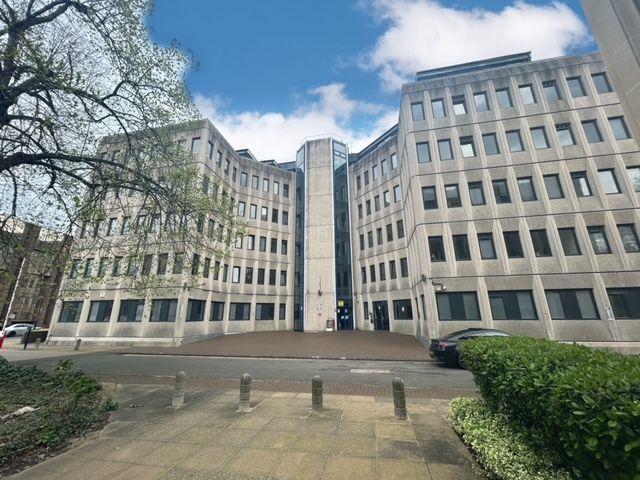 Touthill Close, Peterborough PE1, 1 bed flat to rent, £950 pcm | PrimeLocation