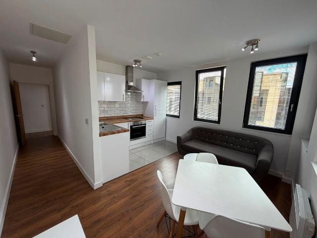Touthill Close, Peterborough PE1, 2 bed flat to rent, £1,200 pcm | PrimeLocation