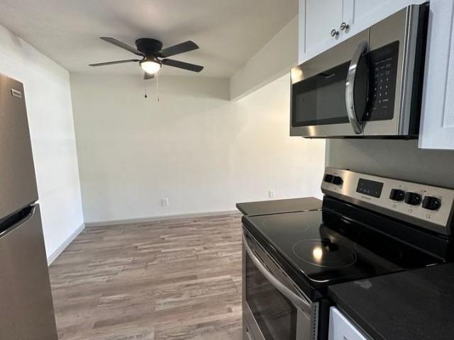 Tour Today & Save $300! Apply Within 24 Hours for Exclusive Move Studio Apartment for Rent at 4948 Gaston Ave, Dallas, TX 75214
