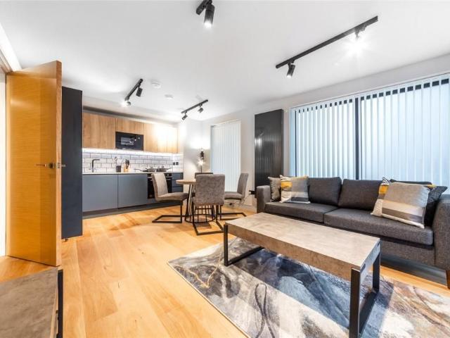 Tower Bridge Road, London SE1, 2 bed flat to rent, £3,100 pcm | PrimeLocation