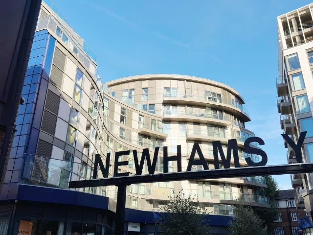 Tower Bridge Road, London SE1, 2 bed flat to rent, £3,550 pcm | PrimeLocation