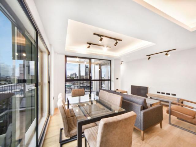Tower Bridge Road, London SE1, 3 bed flat to rent, £4,983 pcm | PrimeLocation