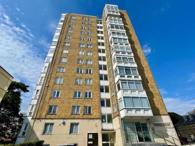 Tower Court, 14 West Cliff Road. 2 bed apartment to rent £1,600 pcm £369 pw