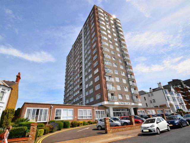 Tower Court, Westcliff On Sea SS0, 2 bed flat to rent, £1,395 pcm | PrimeLocation